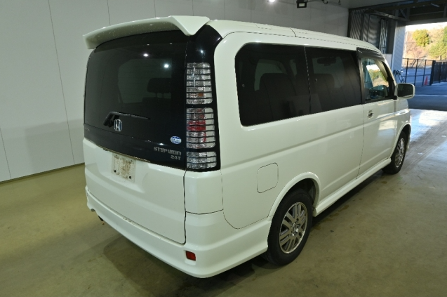 Honda Stepwgn 24T – Kozukue Motors